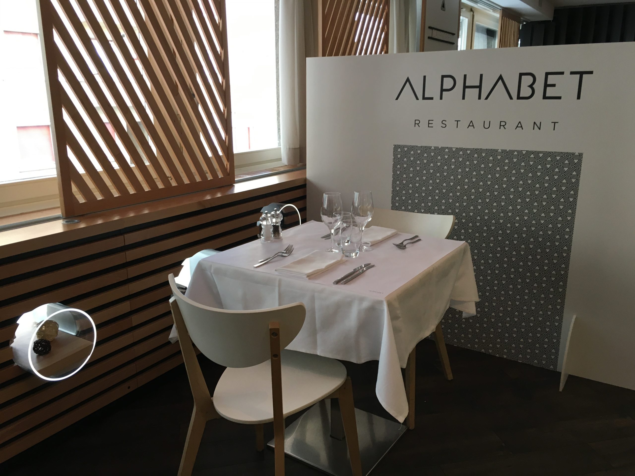 Restaurant Alphabet - À travers les étoiles - Blog voyage & lifestyle
